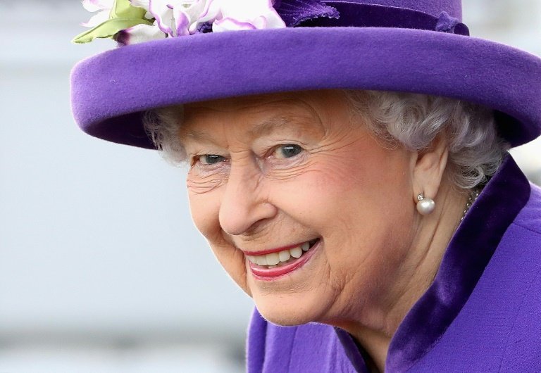 Rainha Elizabeth II celebra seus 92 anos com um concerto - ISTOÉ DINHEIRO